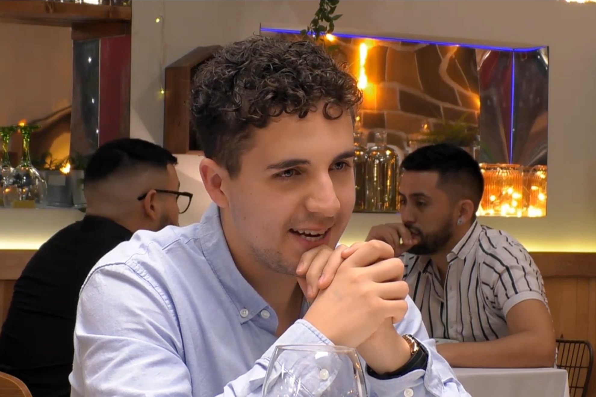 Lo nunca visto en 'First Dates': José llega a su cita después de una ...