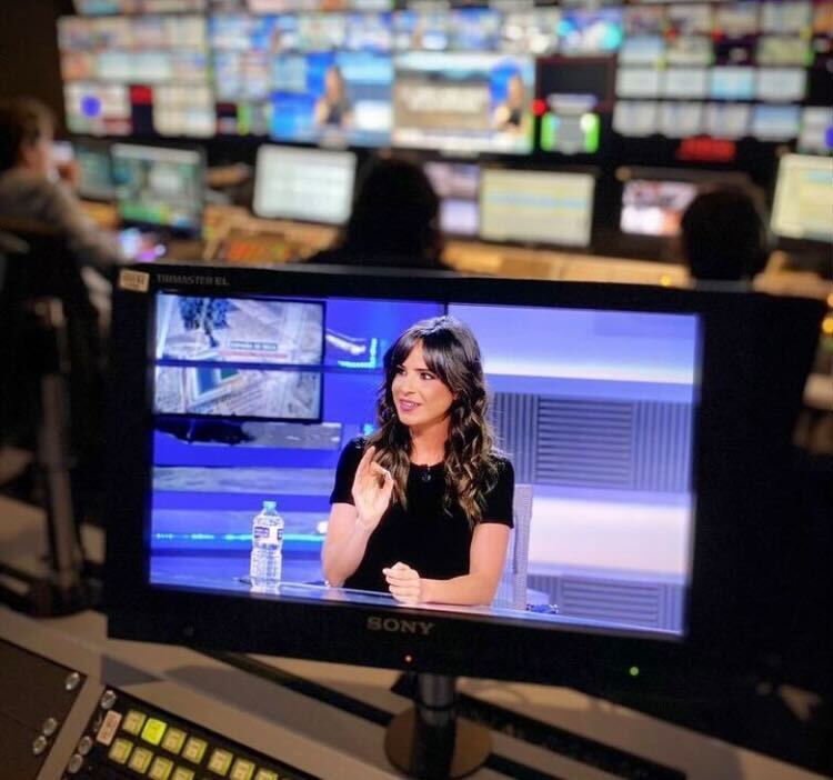 Quién es Carmen Corazzini, la presentadora de Telecinco que robó el ...