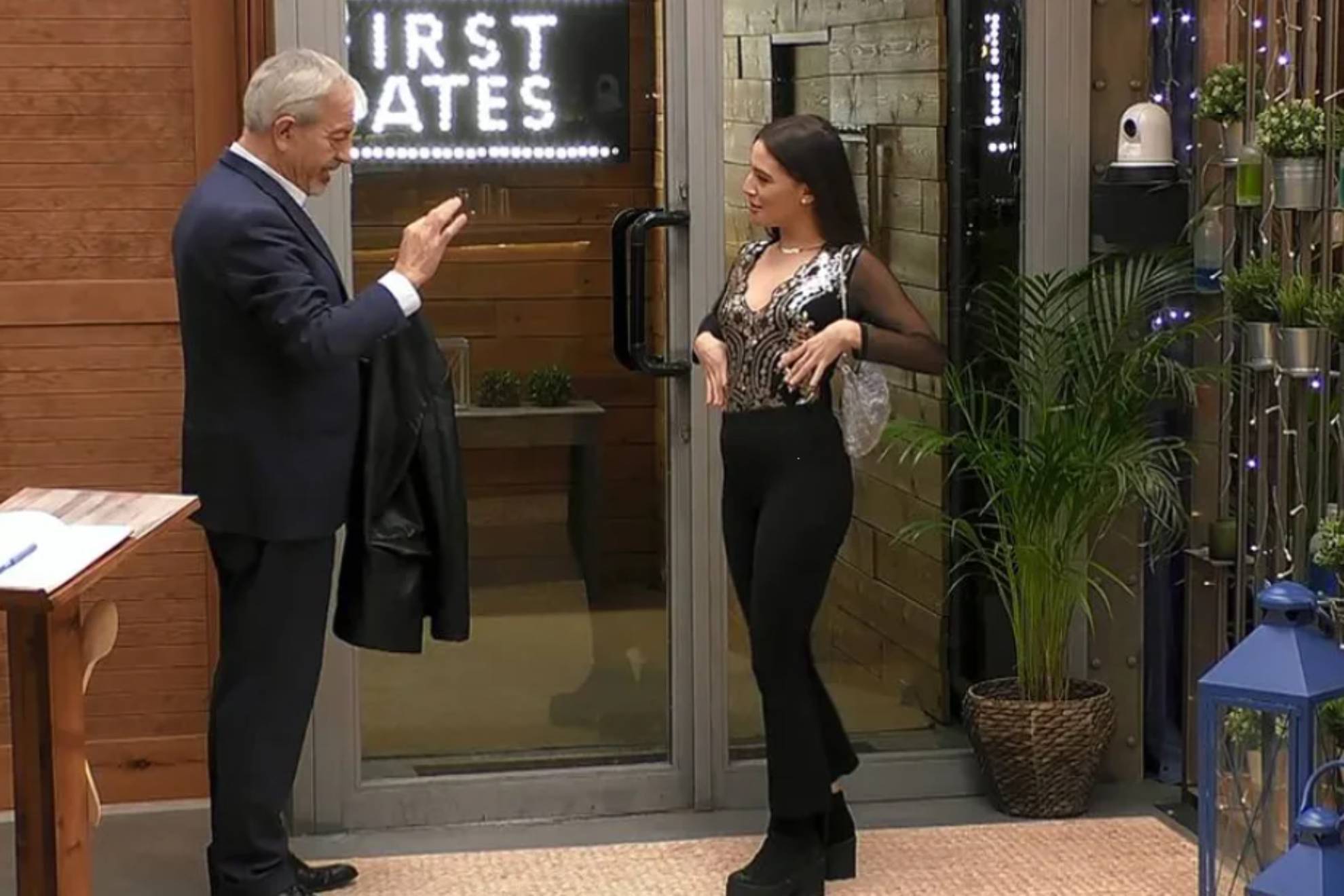 Xenia se define en 'First Dates' como "una diosa del sexo" al principio ...