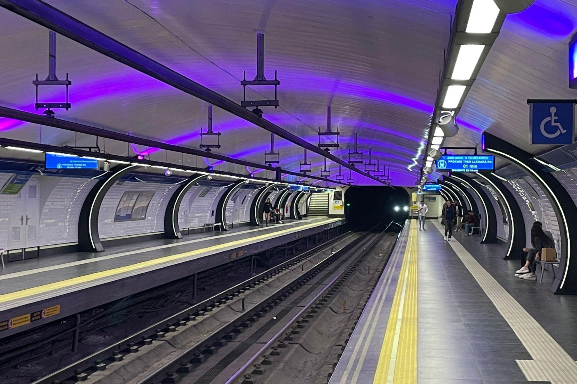 La línea 7 de Metro de Madrid sufre una interrupción de más de ocho ...