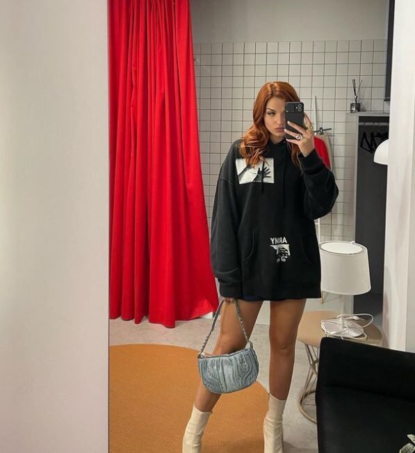 Mirela Balic, la 'bomba' de la serie 'Élite', agredida por un fotógrafo ...