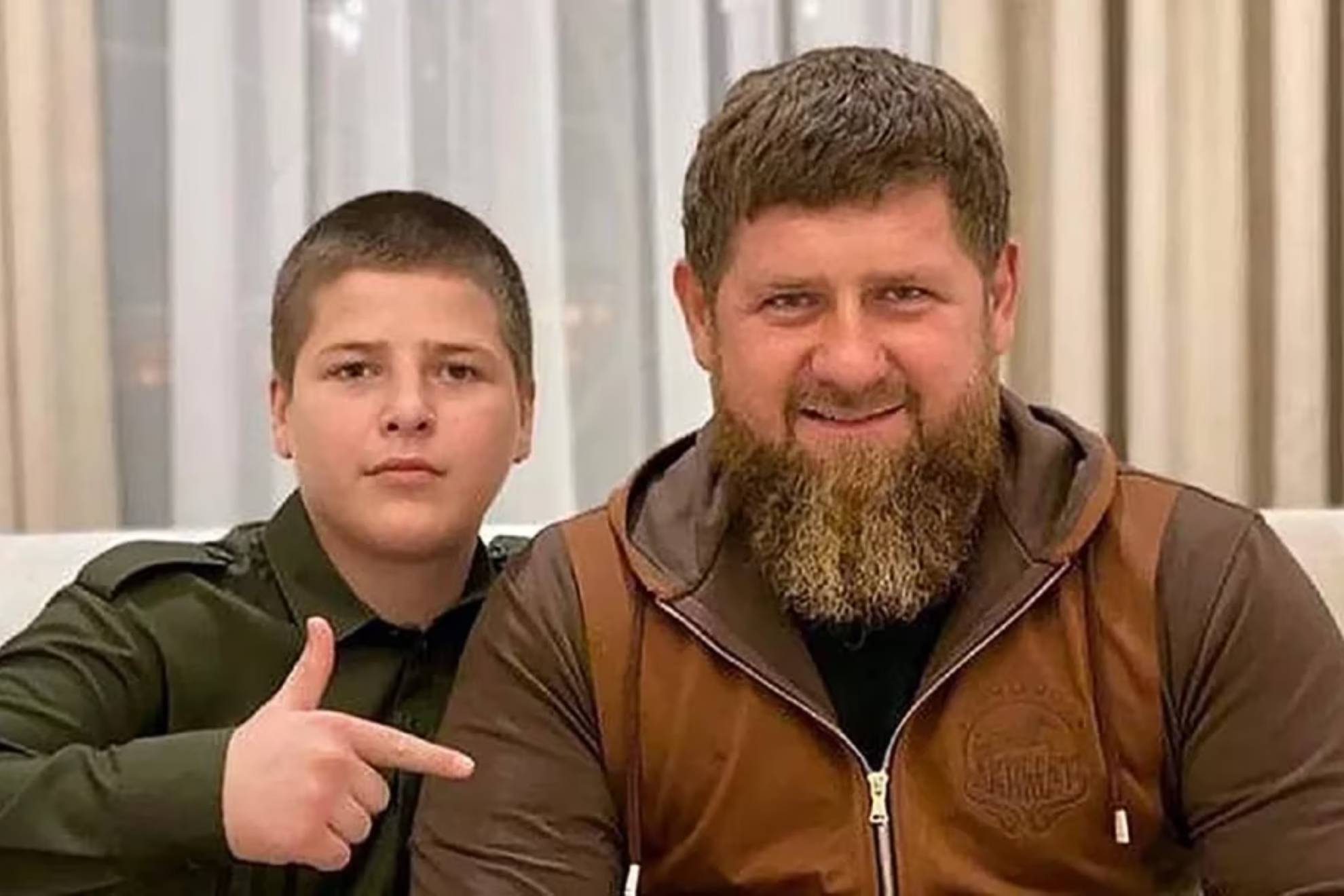 Ramzan Kadyrov, líder checheno y aliado de Putin, pone a su hijo de 15 ...