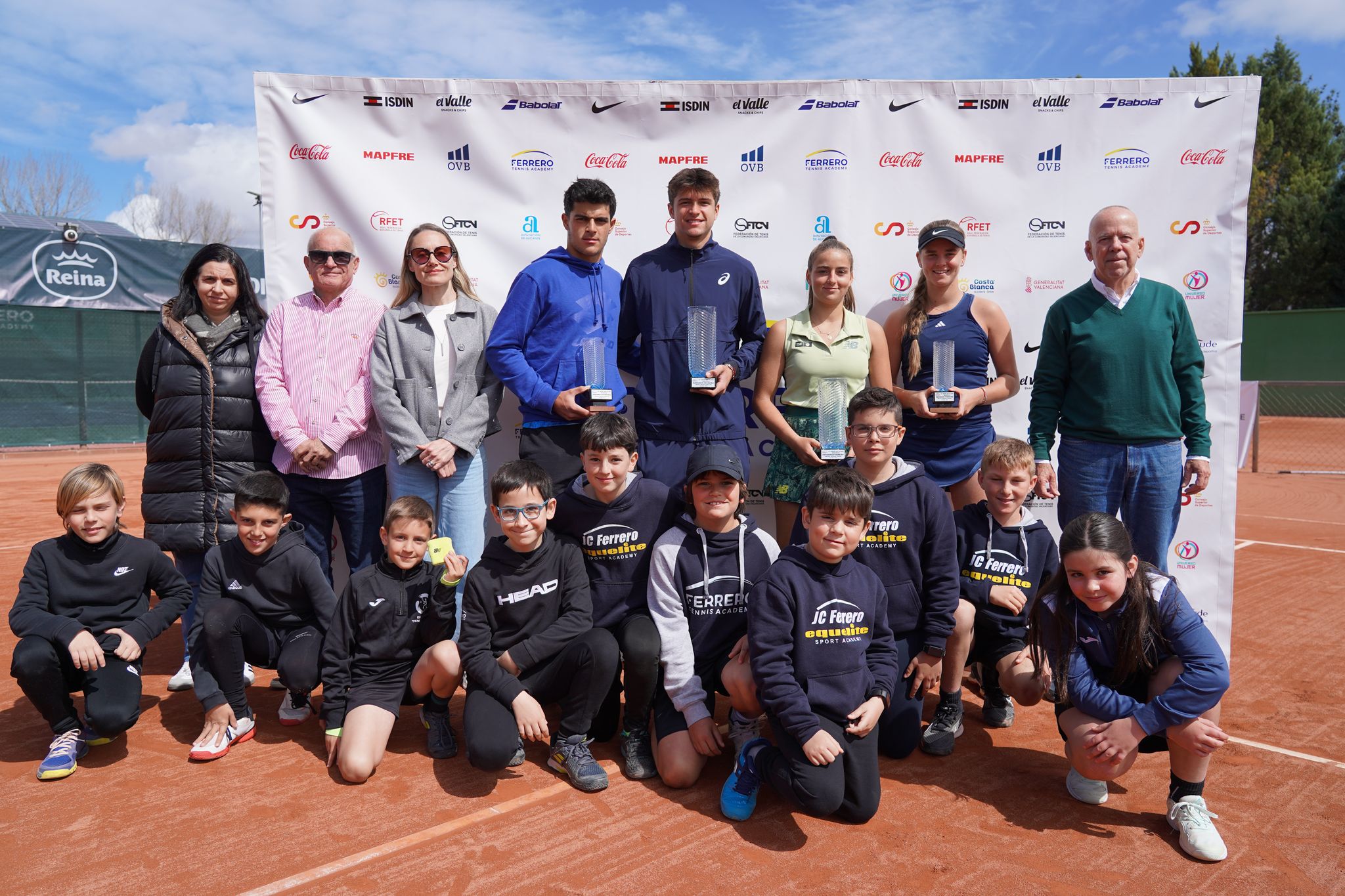 Charo Esquiva y Alexander Vasilev, campeones del ITF J300 Memorial Eduardo Ferrero