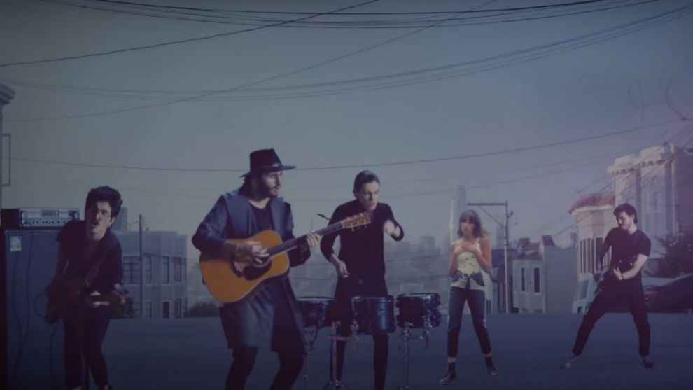 'Más de lo que aposté': la nueva la canción de Aitana y Morat