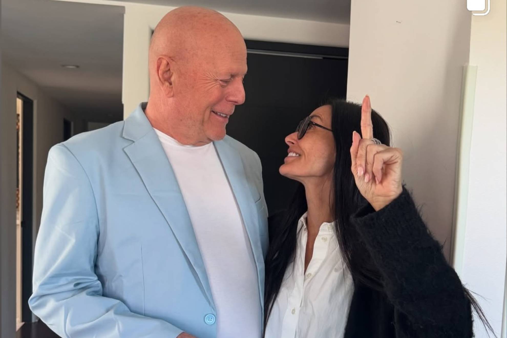 La inesperada sorpresa de Demi Moore a Bruce Willis en su cumpleaños: un baile y mensaje de ...