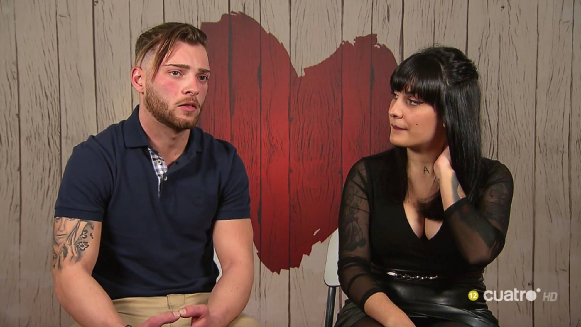 Andrea se define como "una víbora" en 'First Dates' : "Me amo a mí misma"
