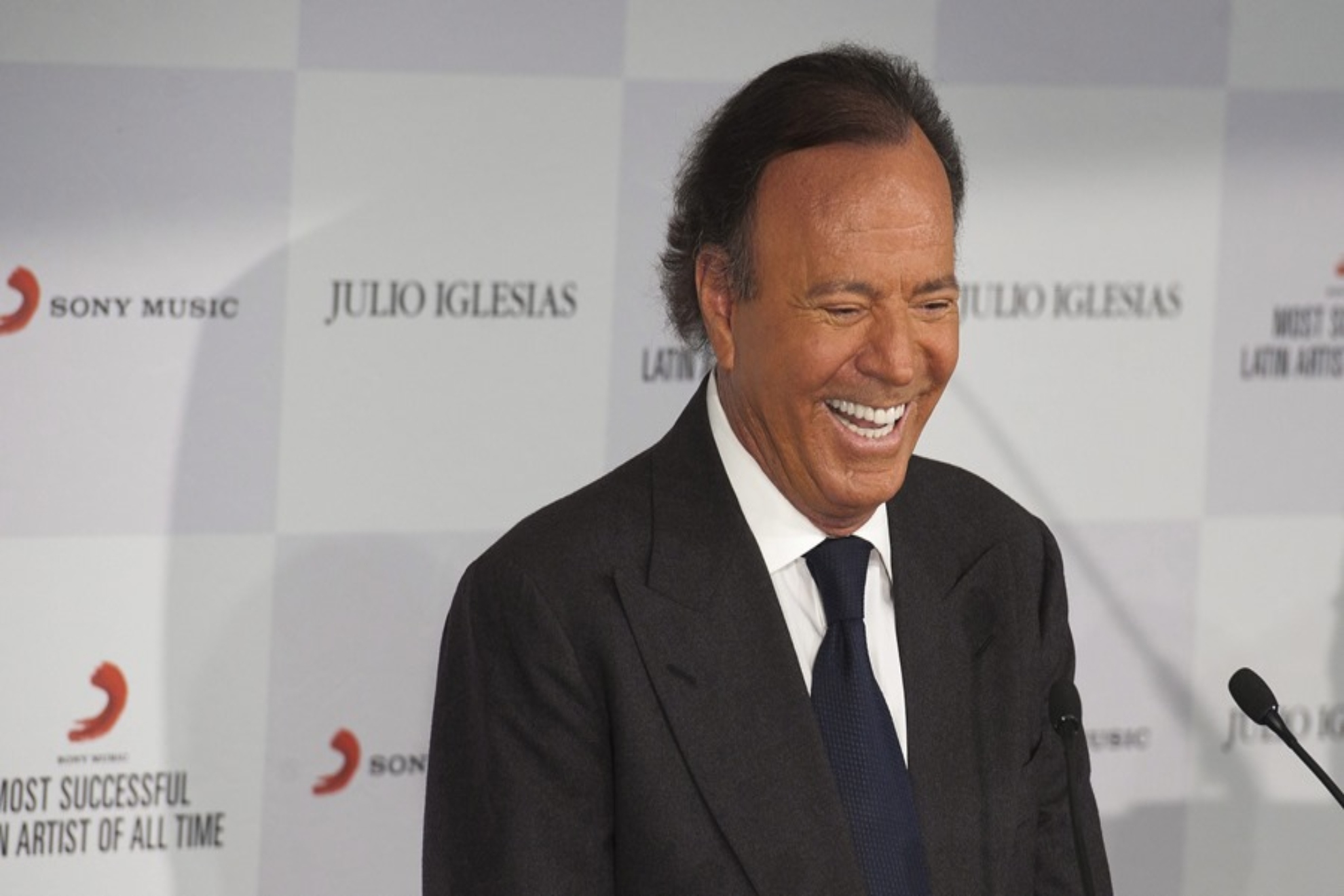 La increíble fortuna de Julio Iglesias a sus 80 años de edad