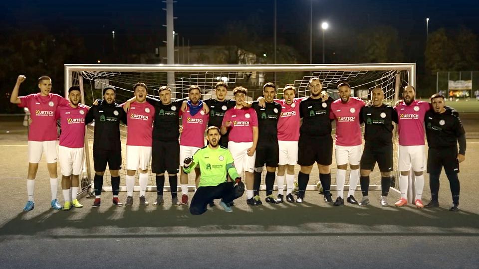 Kurtanovic la pasa y... ¡gol de Kurtanovic! El equipo en el que todos ...