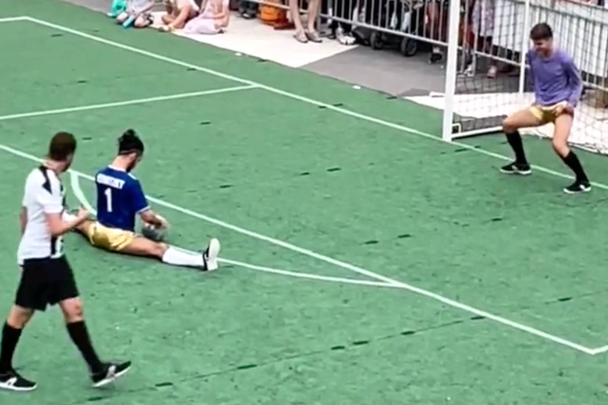 El nuevo deporte de moda que arrasa en las redes: llega el 'fútbol dance'