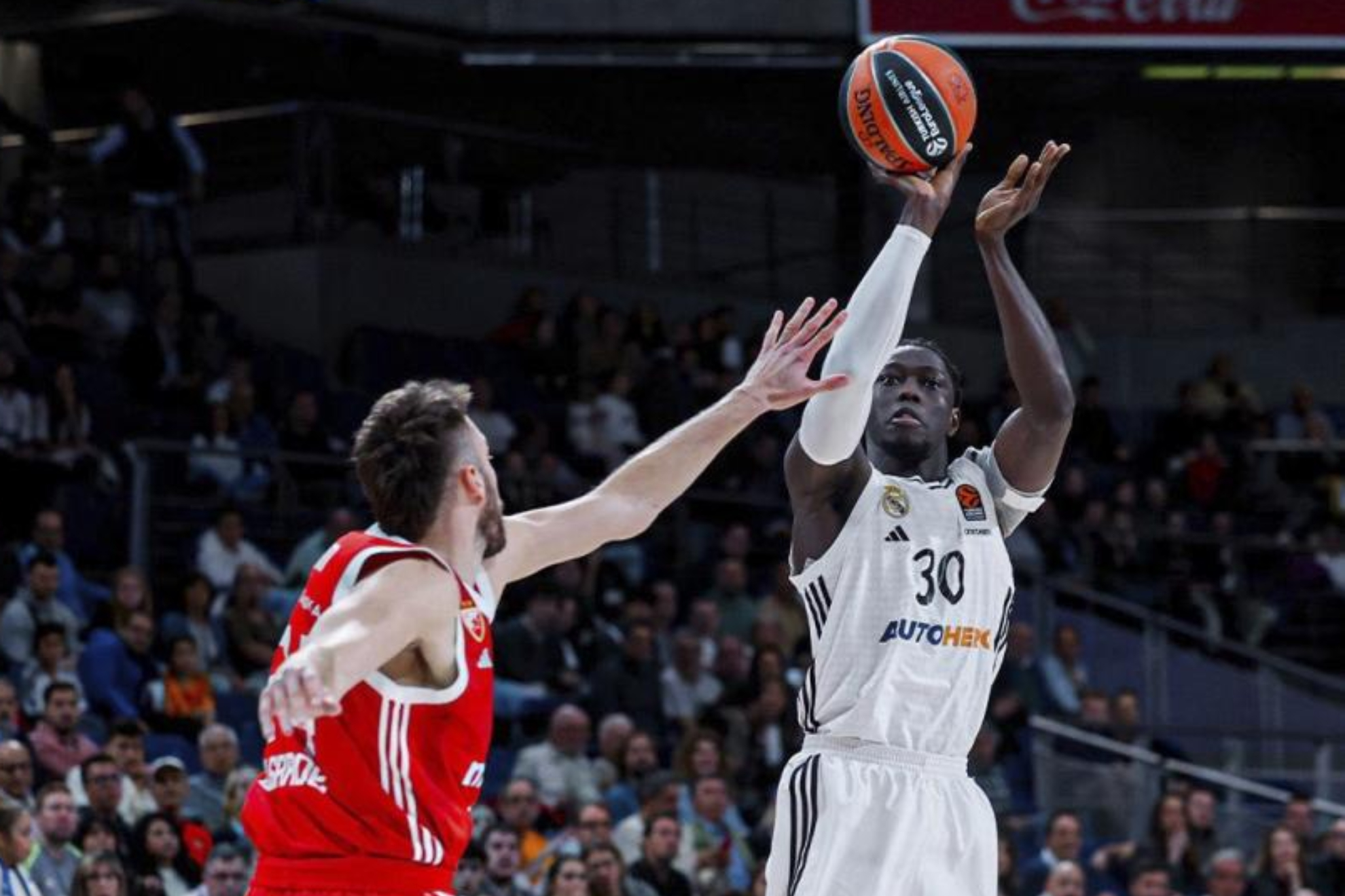 Estrella Roja - Real Madrid: a qué hora es, canal y dónde ver hoy en TV el partido de la Euroliga