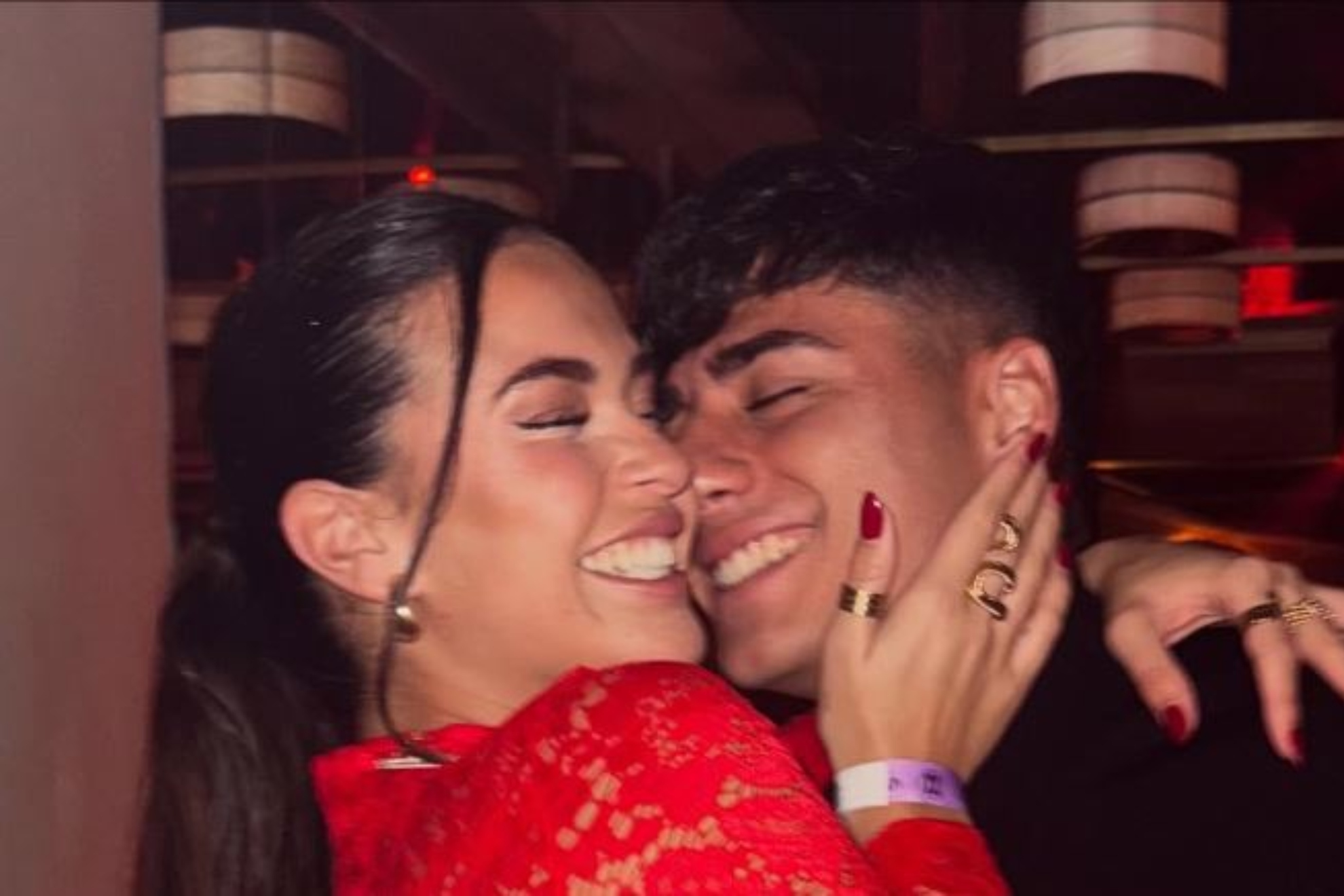 Tania Deniz comparte imágenes inéditas con su pareja, Carlos Martin ...