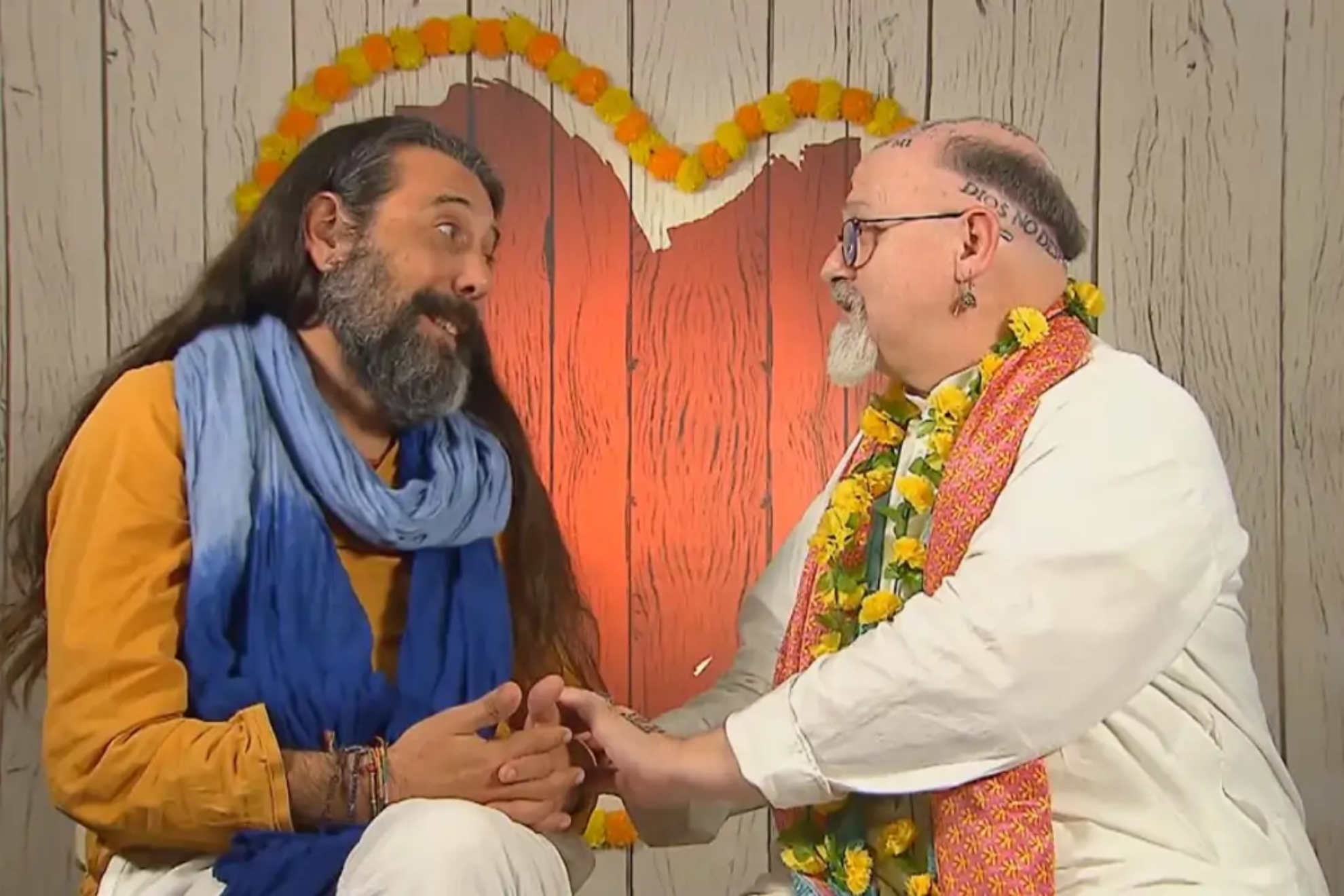 Dos solteros se rechazan en 'First Dates', pero uno de ellos le ...