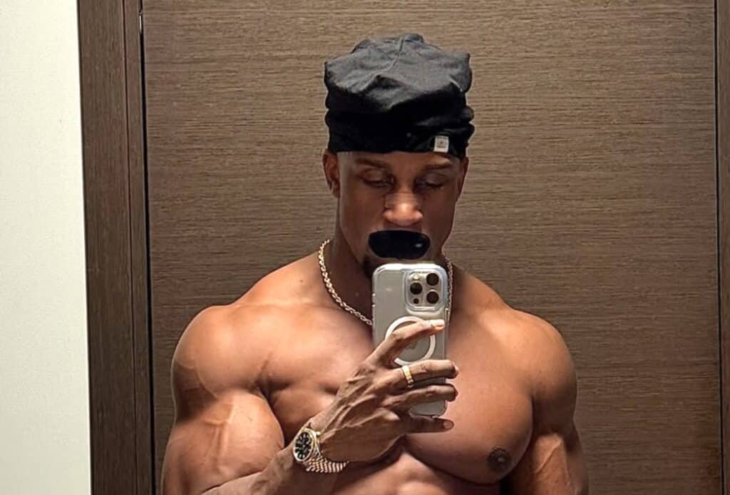 La rutina de Ashton Hall y los posibles efectos de su estilo de vida