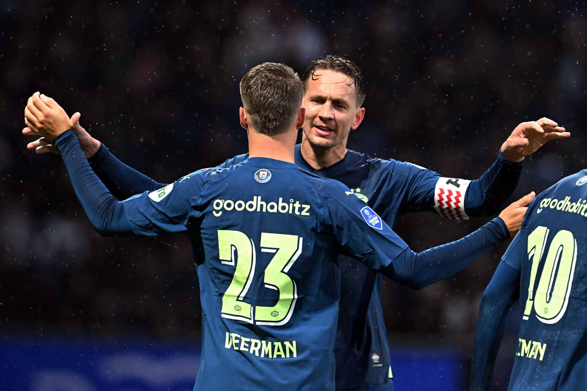 El PSV golea ¡con un 0-8! y es campeón virtual de la Eredivisie