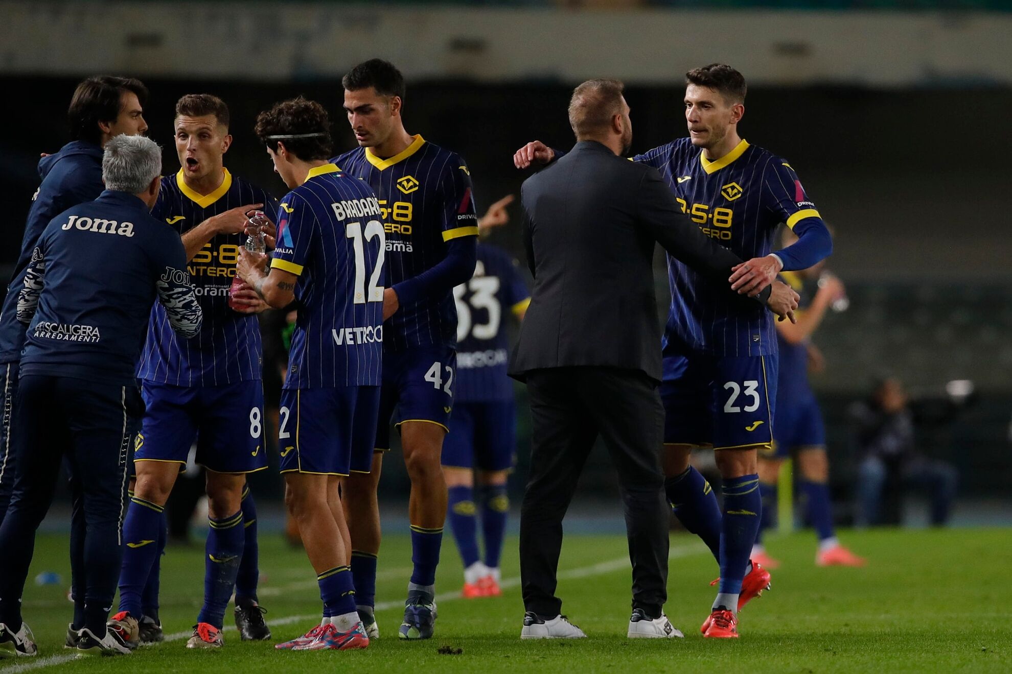 El Hellas Verona 'remata' a la Roma de Ivan Juric