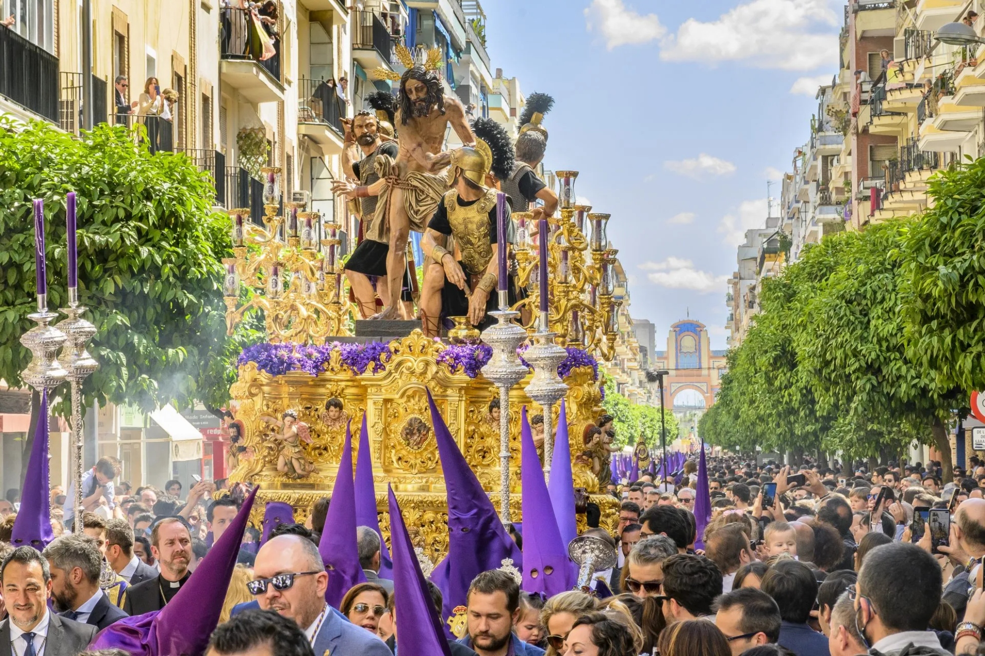 Procesiones de Semana Santa para el Miércoles Santo en Sevilla: horario ...