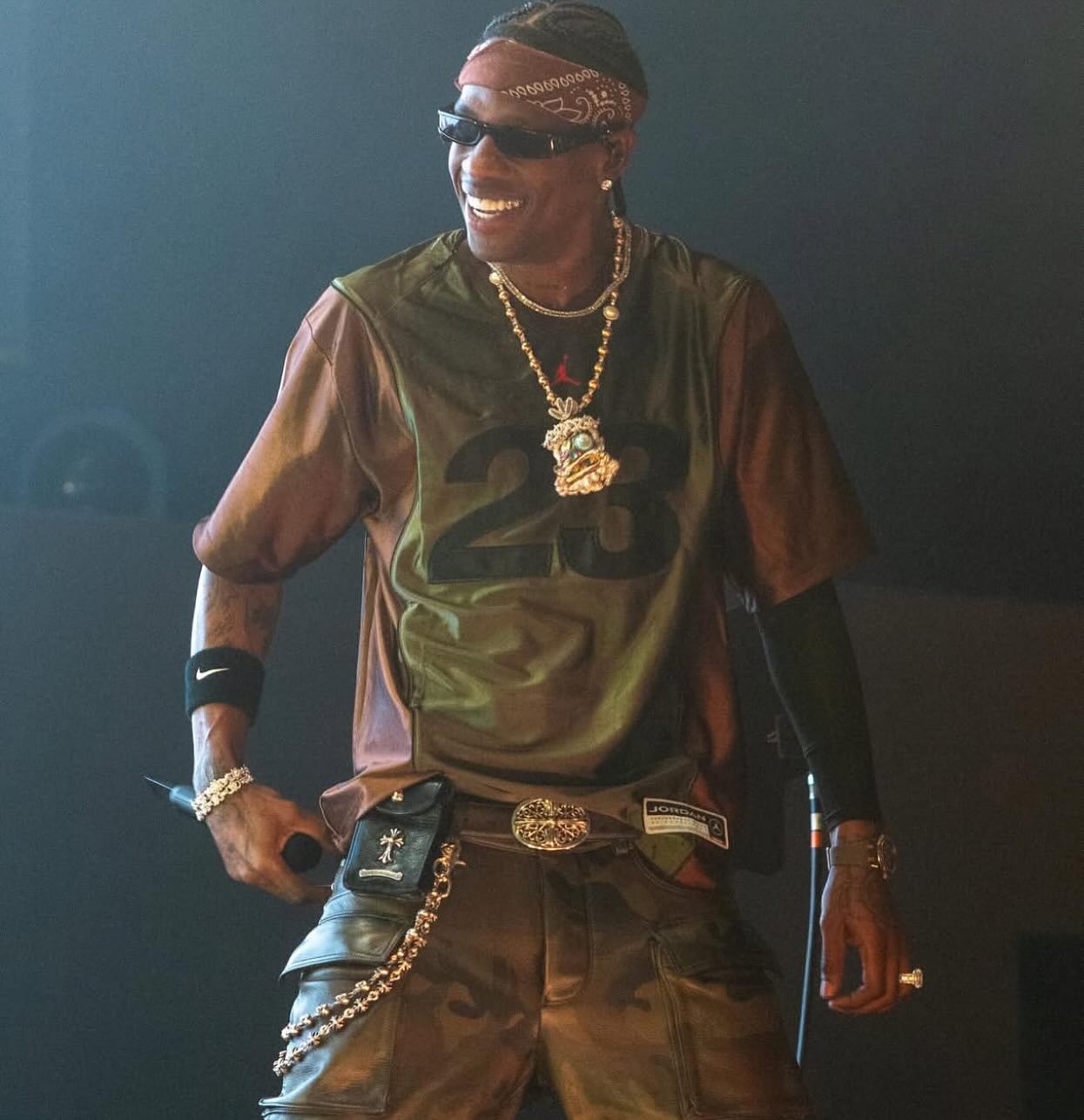 Travis Scott, en la camiseta del Barcelona en el Clásico contra el Madrid