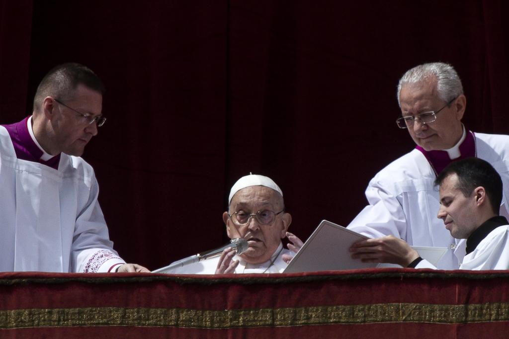 Las tres etapas tras la muerte de un Papa