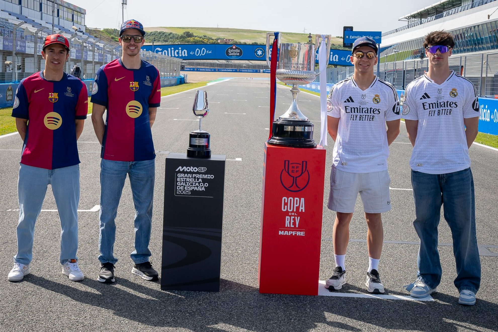 MotoGP vibra con la final de la Copa del Rey: los Márquez, culés de lujo