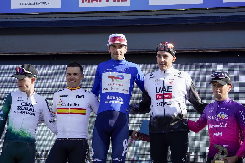 Steff Cras se impone a Marc Soler en la apertura de la Vuelta a Asturias