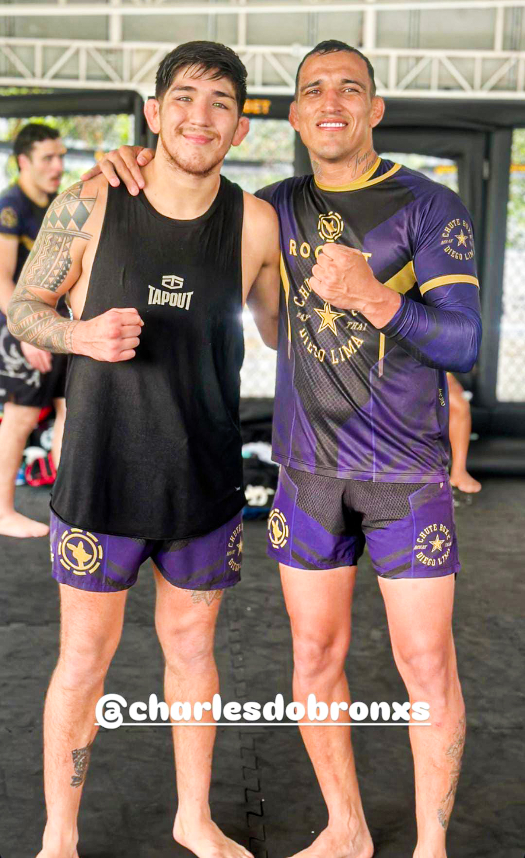 Así están Ilia Topuria y Charles Oliveira a 46 días de enfrentarse en ...