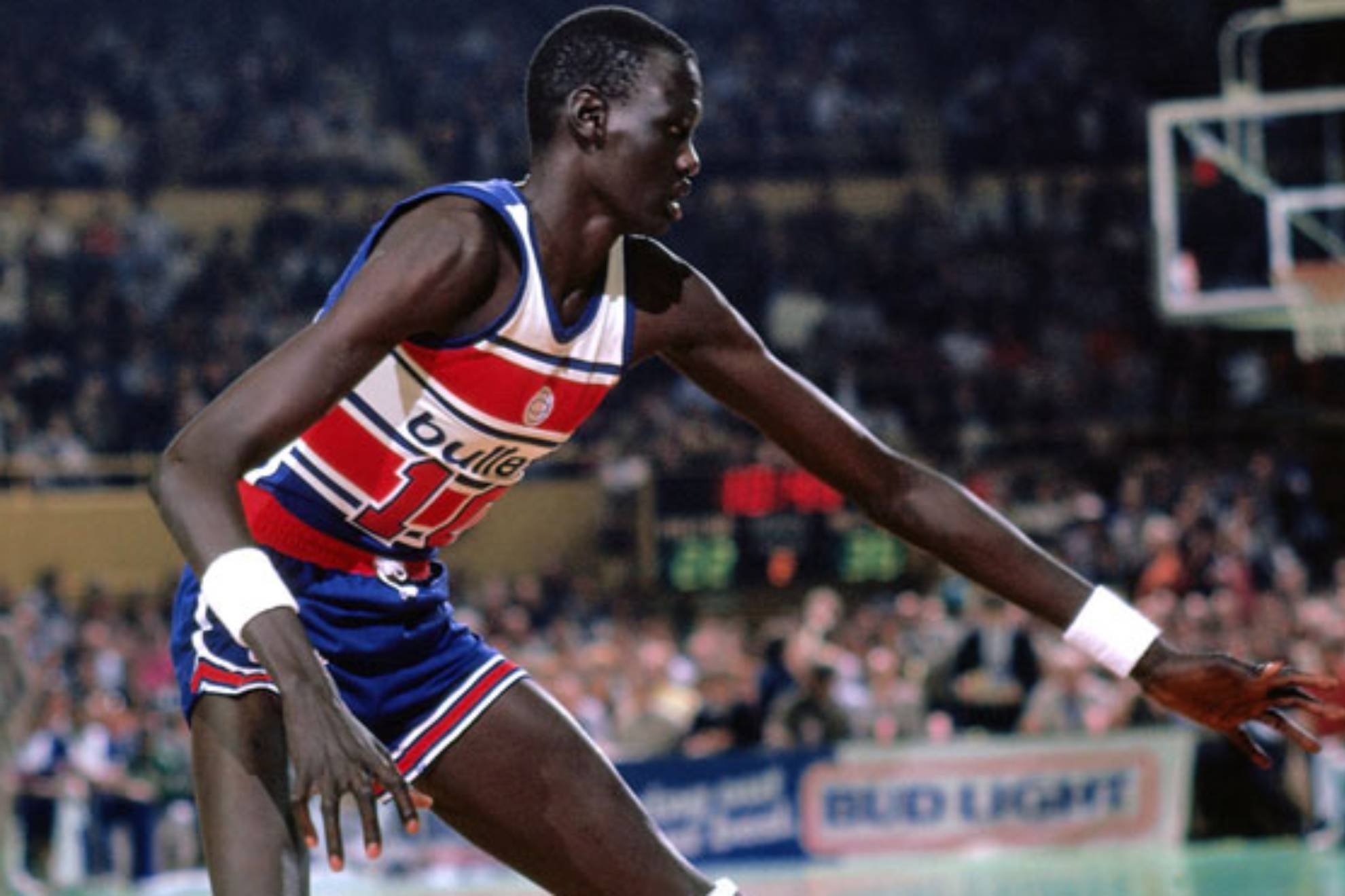 La mentira más grande de la historia de la NBA: "Me inventé su nacimiento y pudo jugar con 50 años"