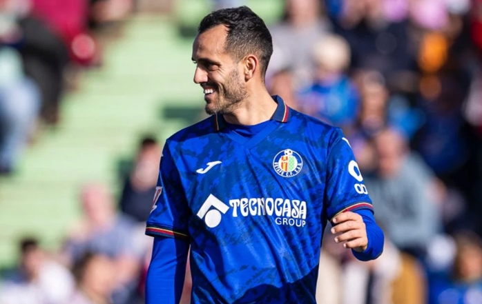 El Betis hace oficial el traspaso de Juanmi al Getafe