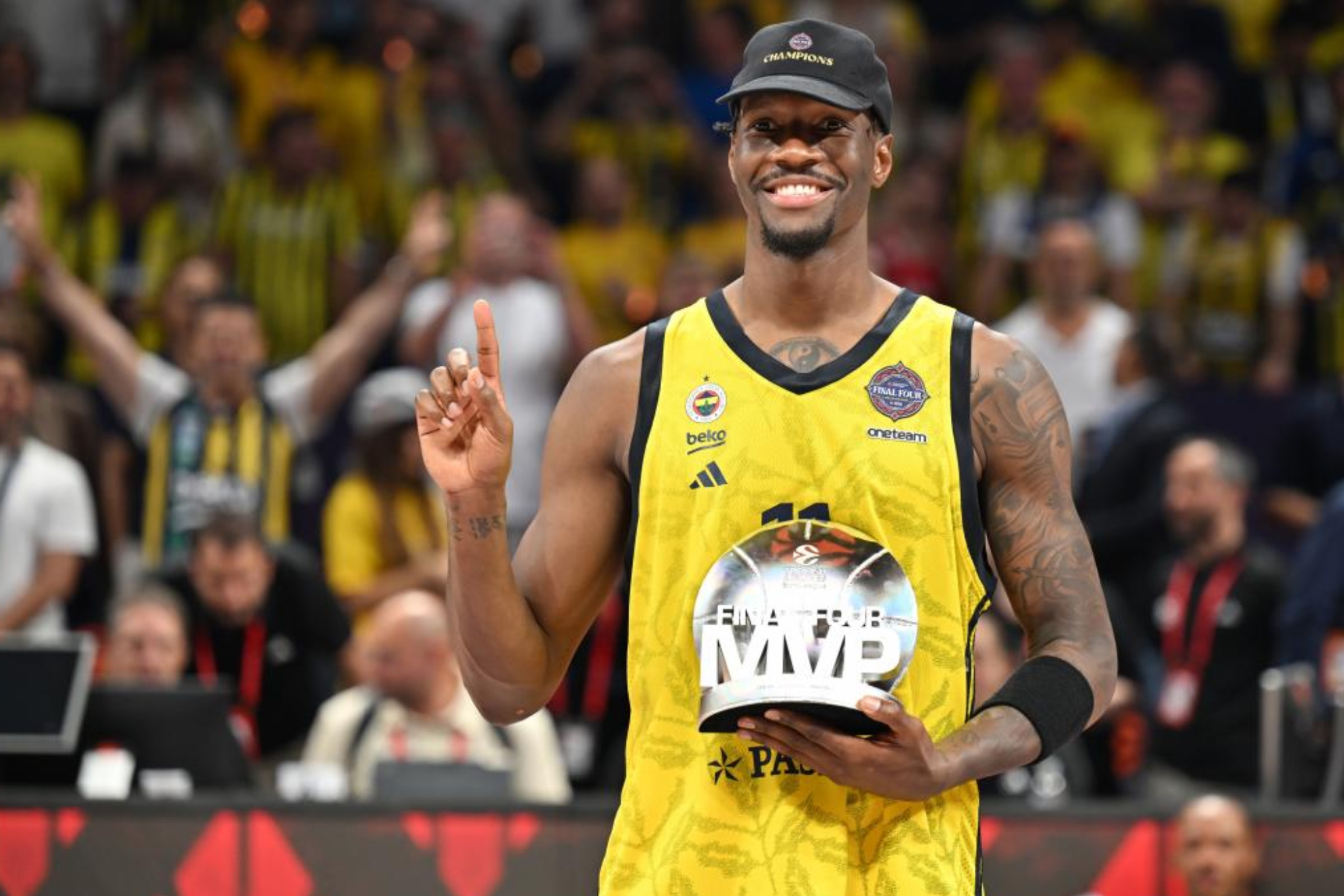 Nigel Hayes-Davis es el MVP de la final de la Euroliga