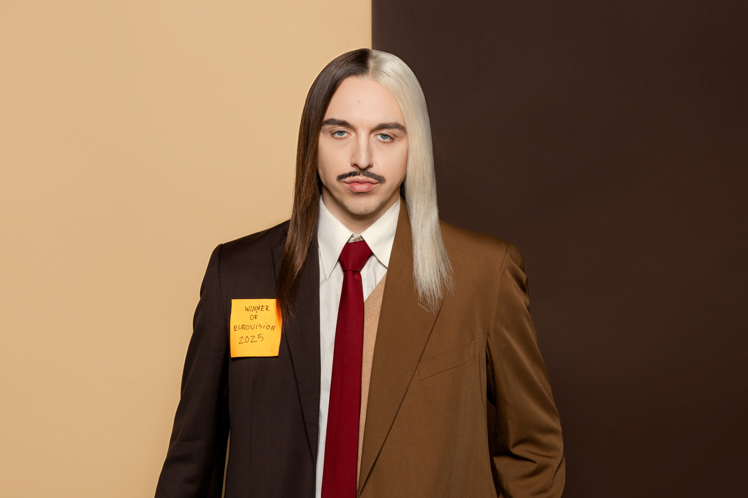 Tommy Cash aterriza en España con su éxito viral de Eurovisión 2025 ...