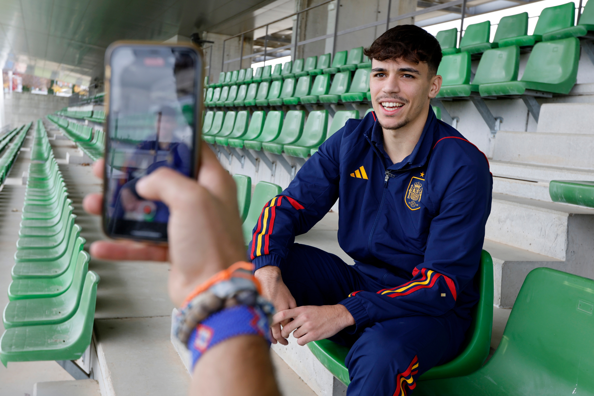 Gabri Veiga celebra cumpleaños en Vigo con las maletas hechas hacia Oporto