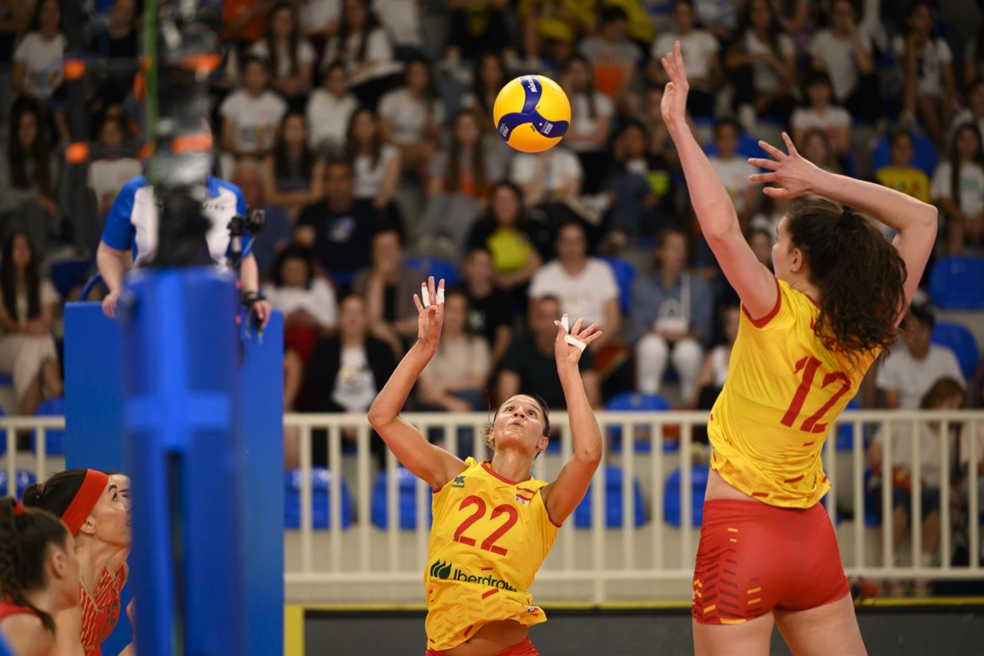 España ilusiona en su debut en la Liga Europea: gana a Montenegro y a ...
