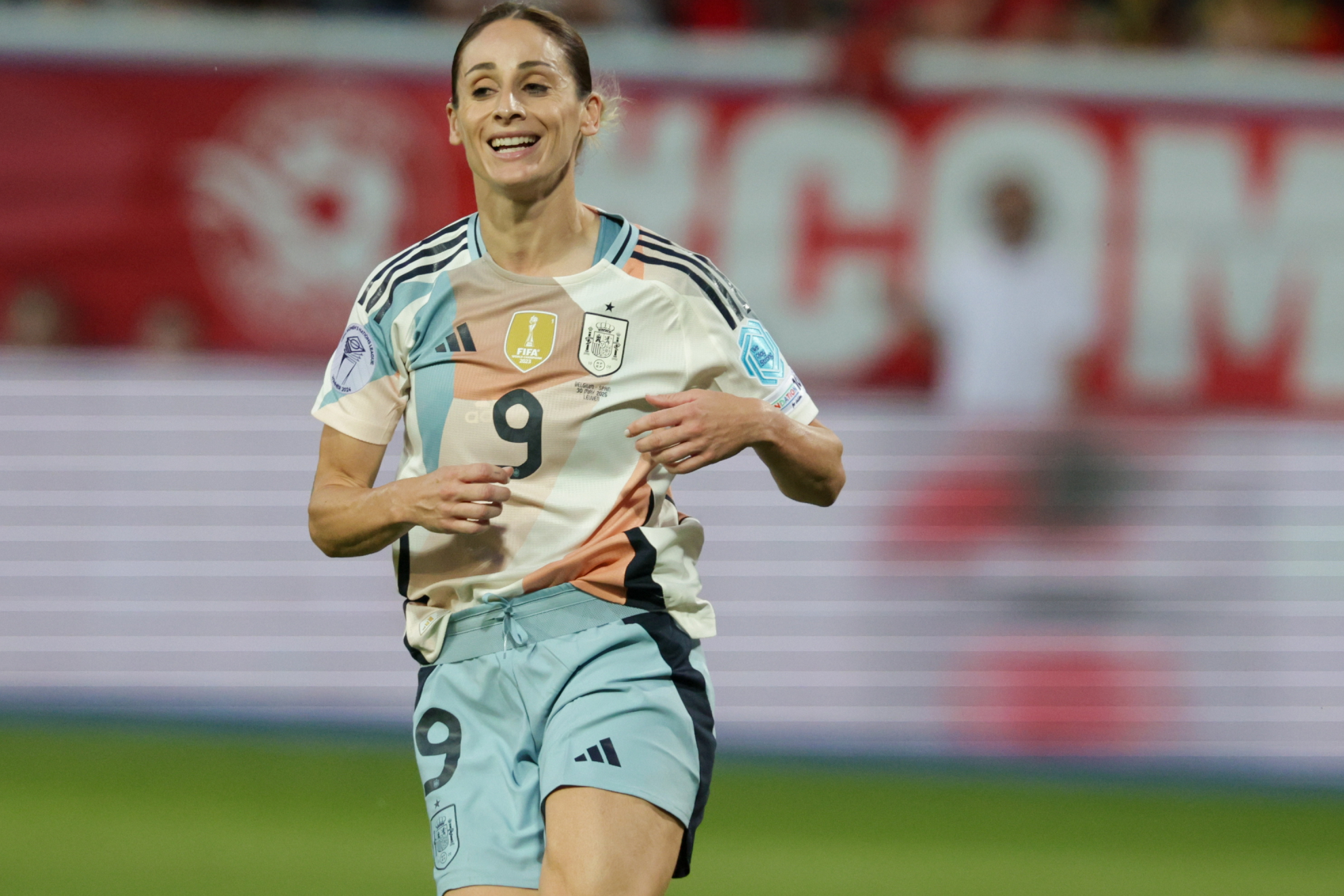 Esther González entra en el 'top 5' de goleadoras históricas