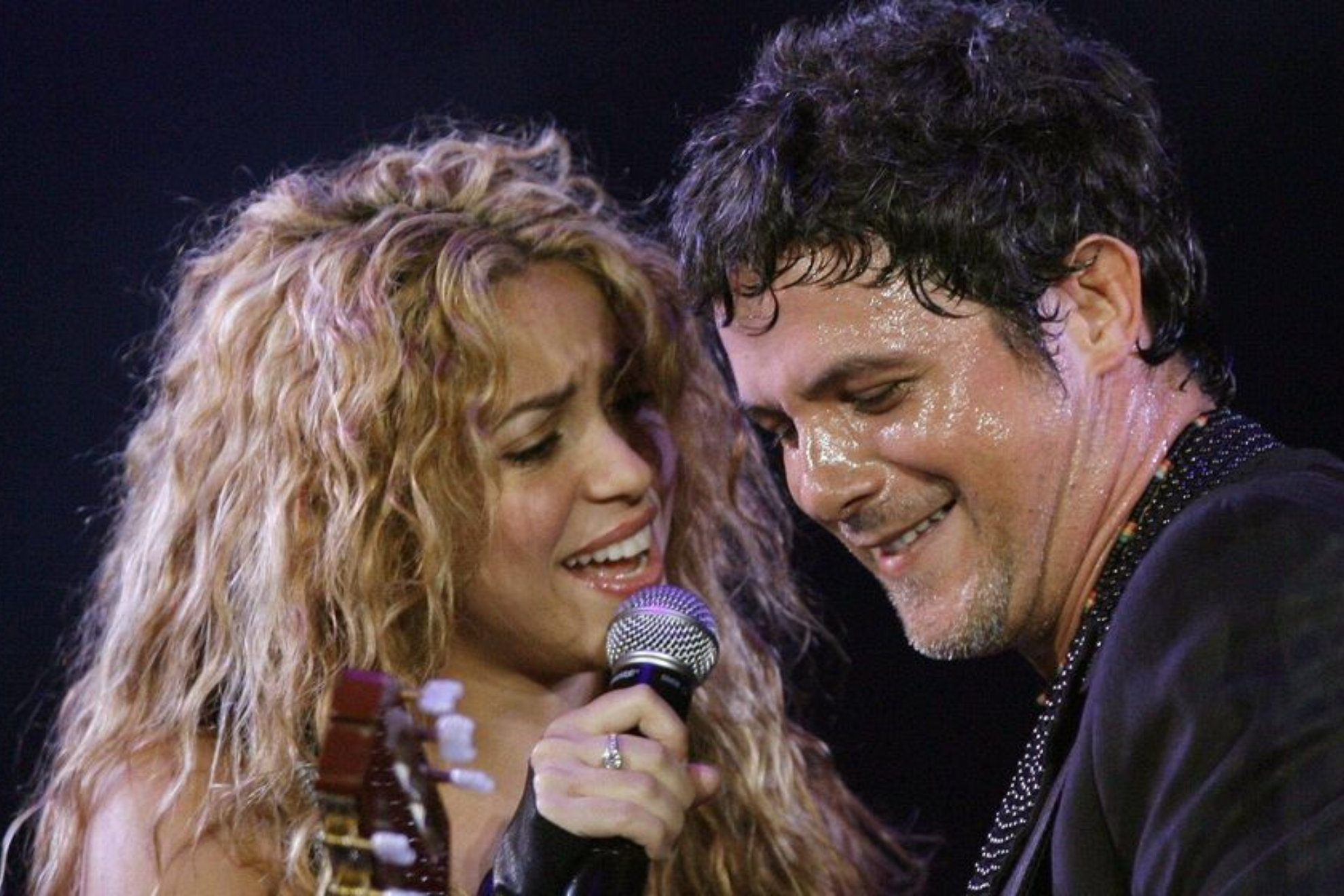 Shakira alimenta los rumores sobre una supuesta relación con Alejandro ...