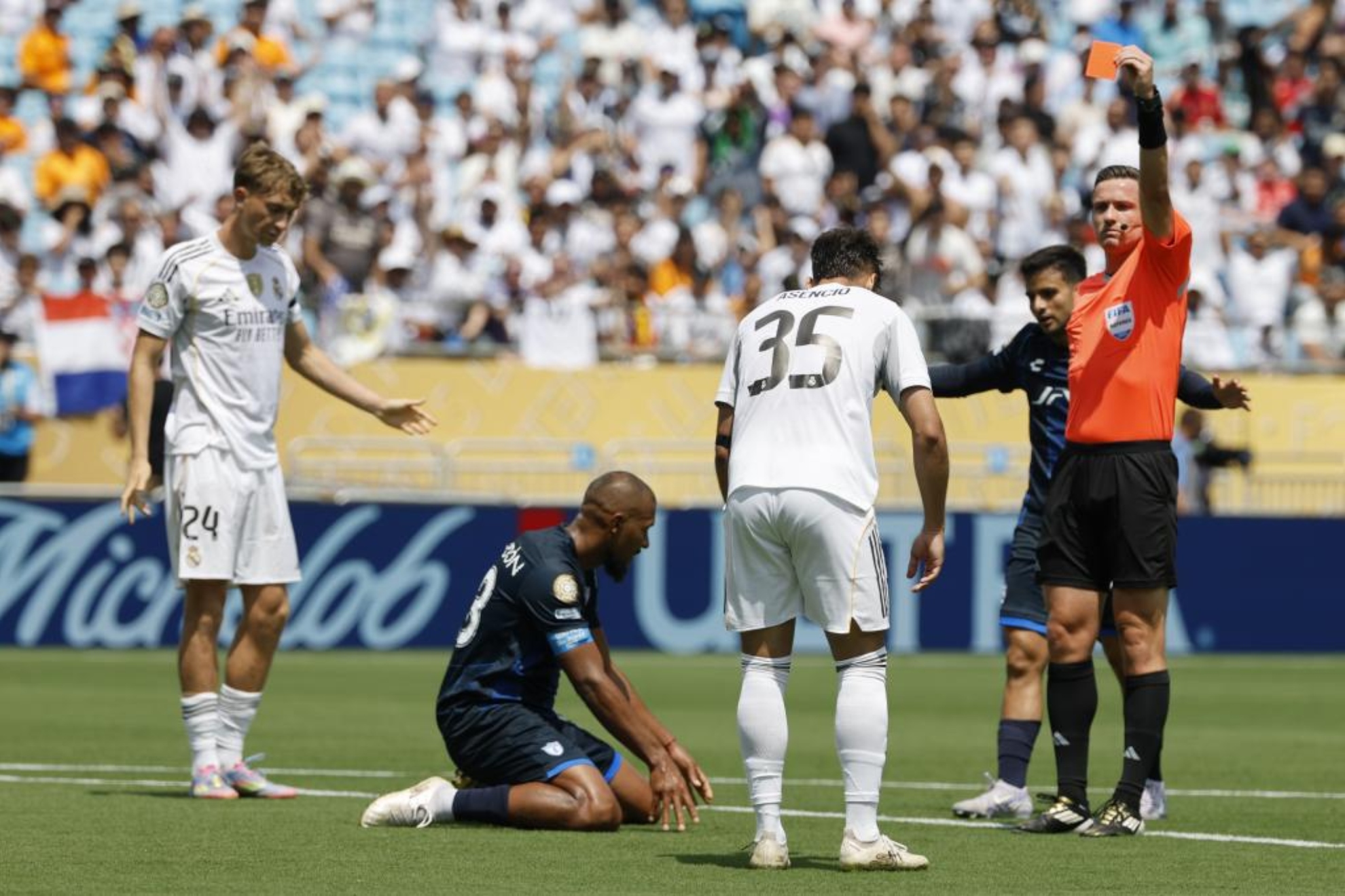 El dardo de Courtois a Asencio: "Son dos veces el mismo error"