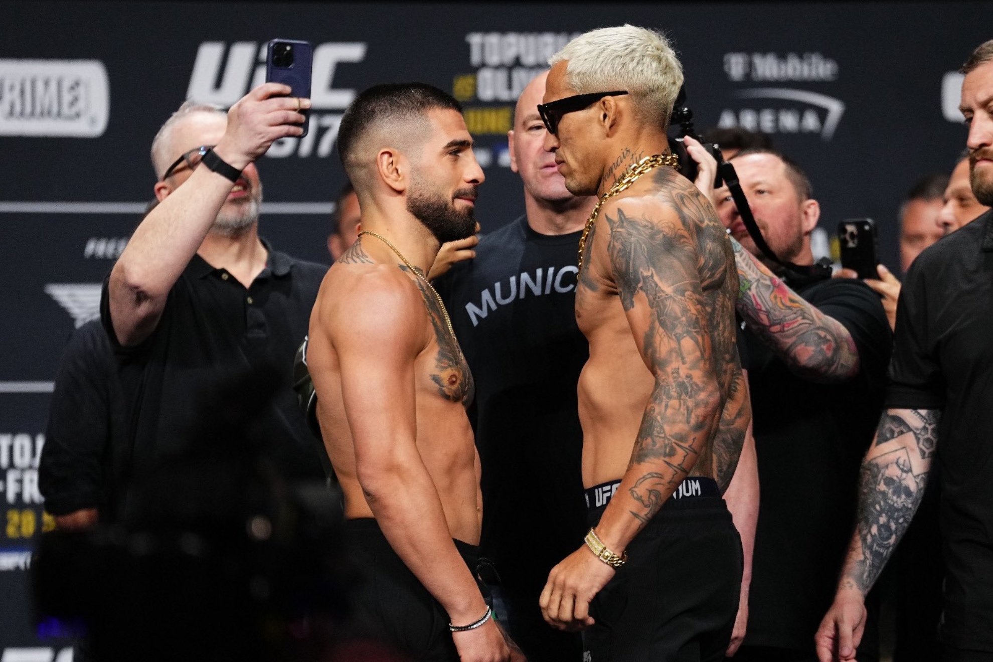 Topuria - Oliveira: a qué hora es y dónde ver hoy en TV el combate de ...