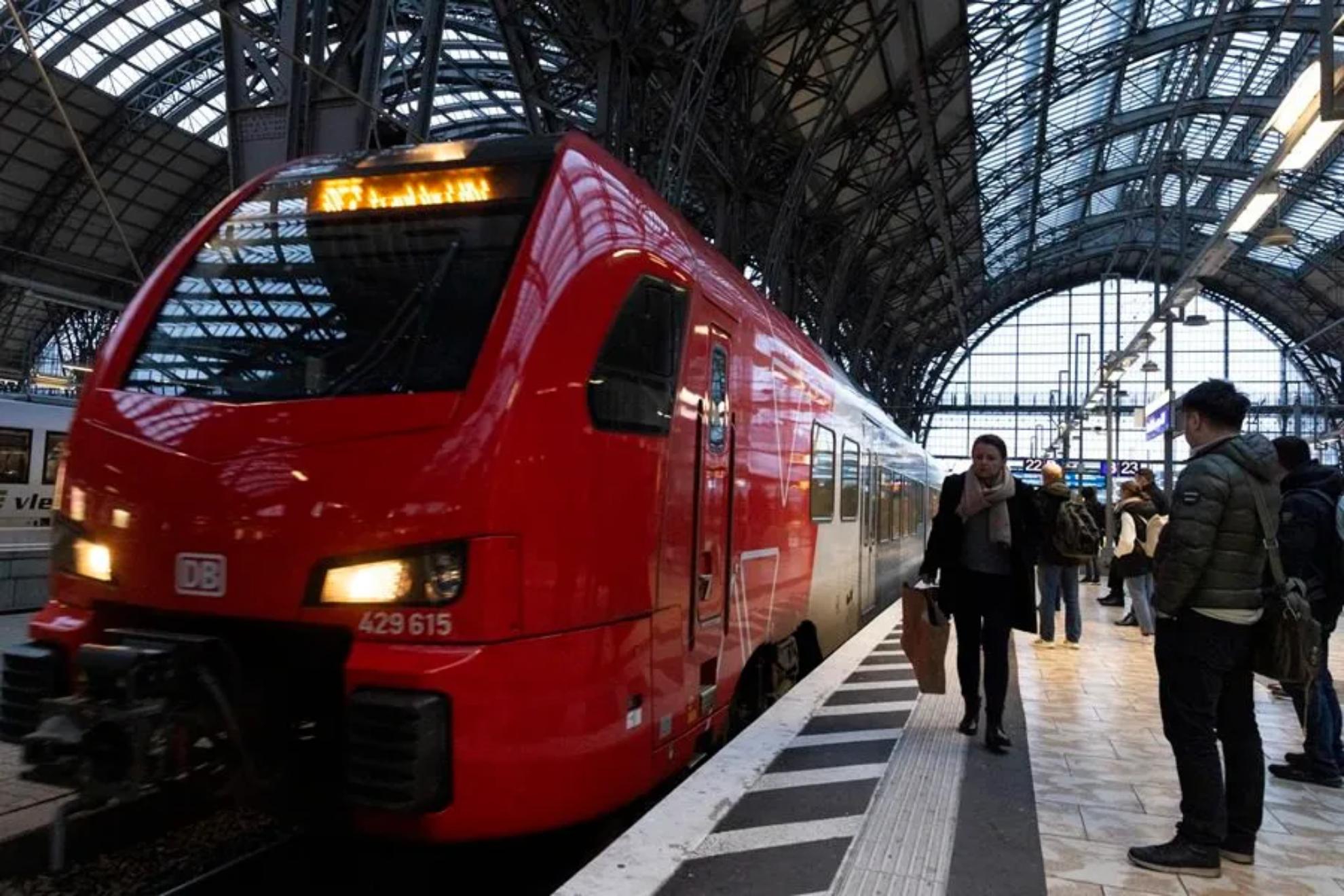 Terror en un tren alemán: cuatro heridos tras el ataque de un hombre ...