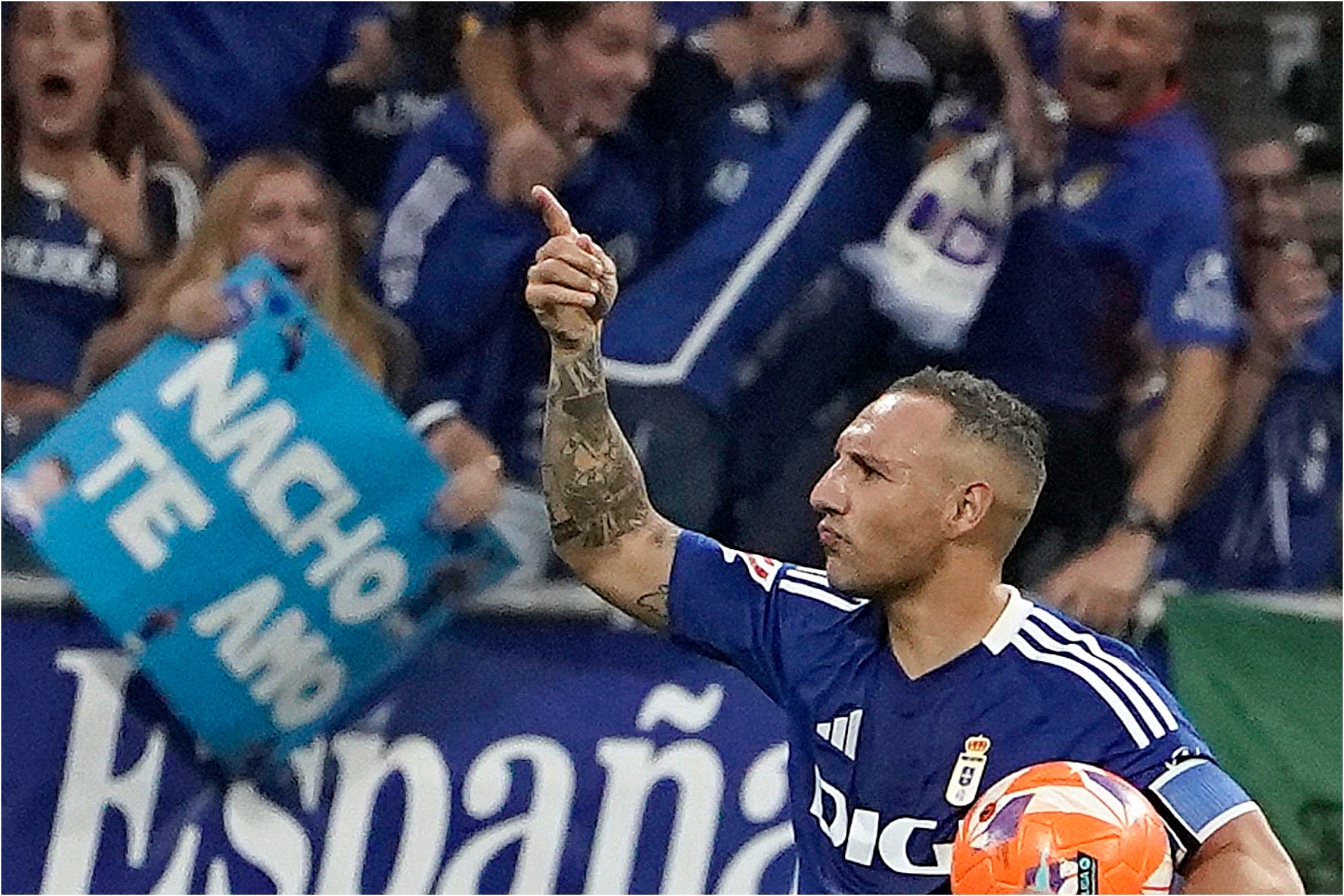 Cazorla renueva con el Oviedo para despedirse en Primera División