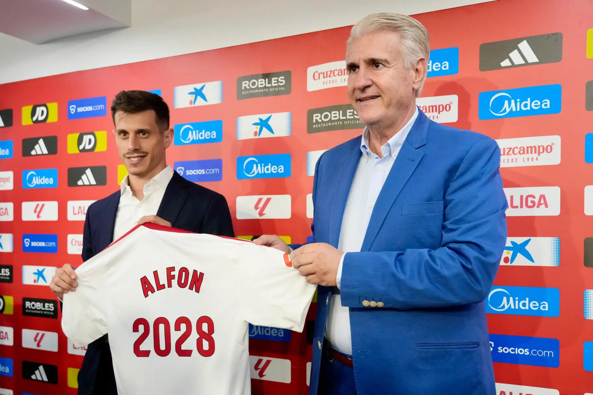Alfon: "El Sevilla es el club perfecto para seguir creciendo"