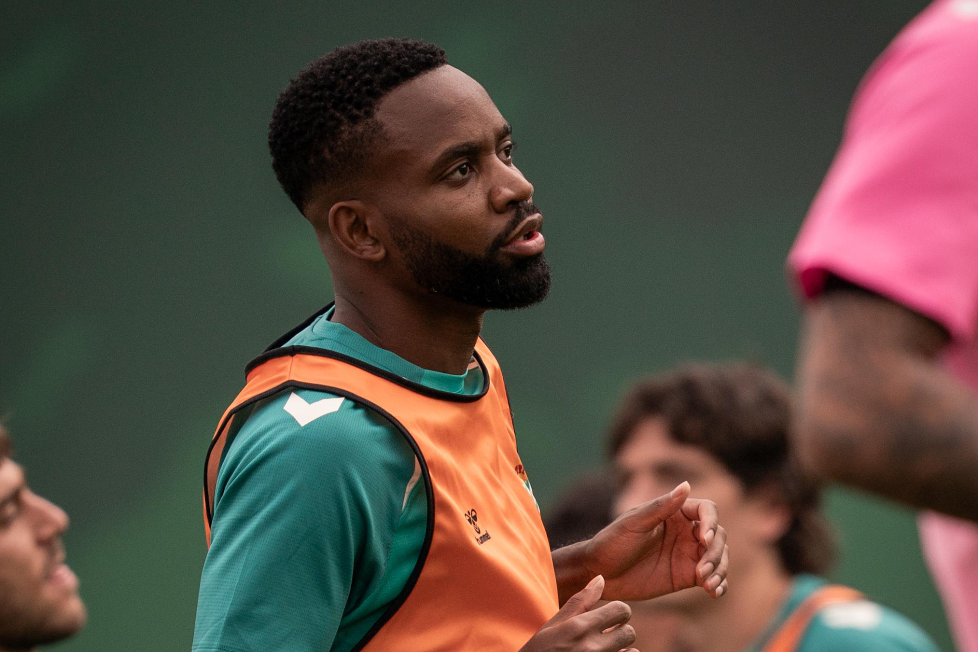 Bakambu adelanta su incorporación al trabajo de pretemporada