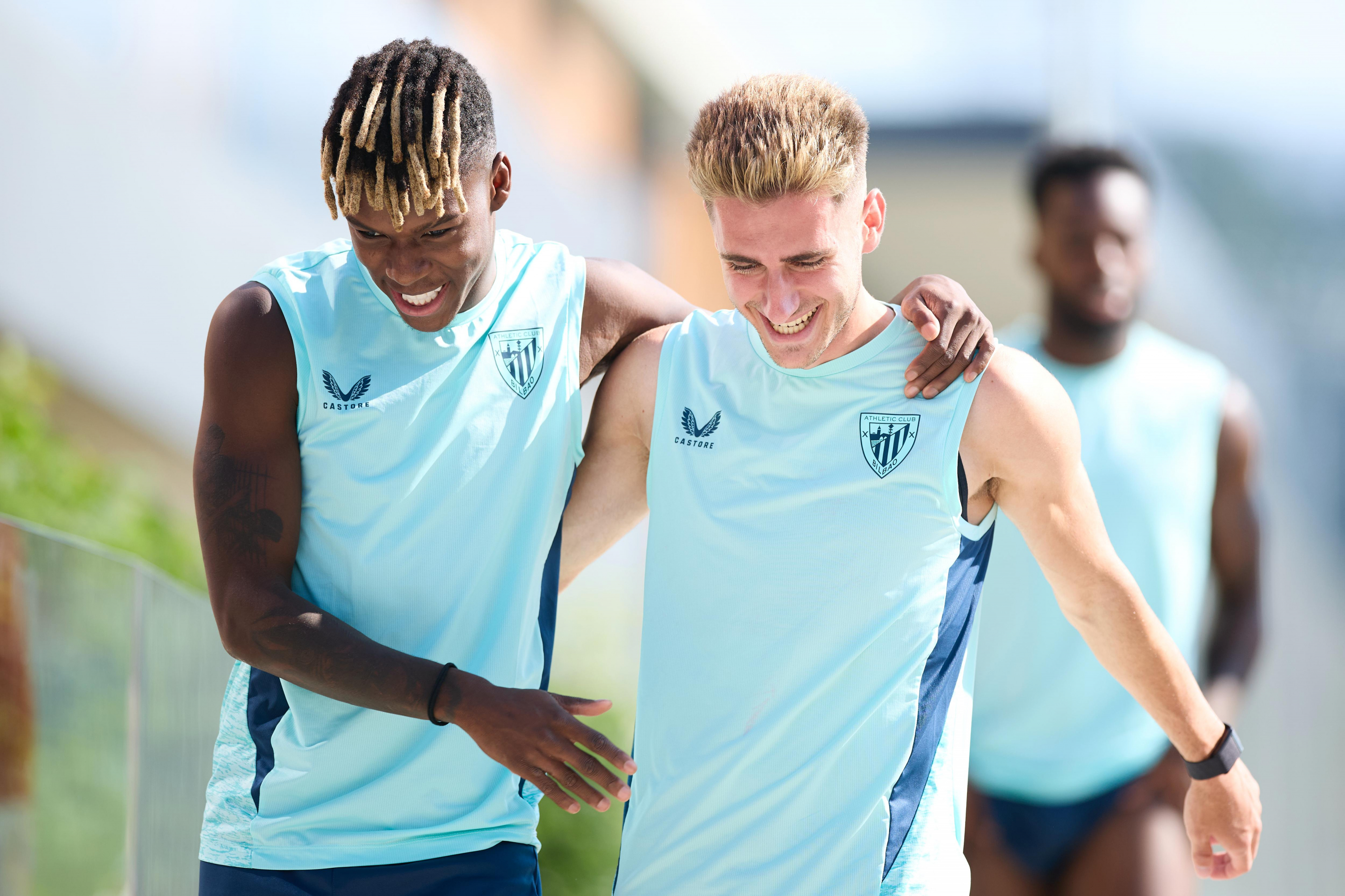 Aco.rose nue back to reviewing after a break.