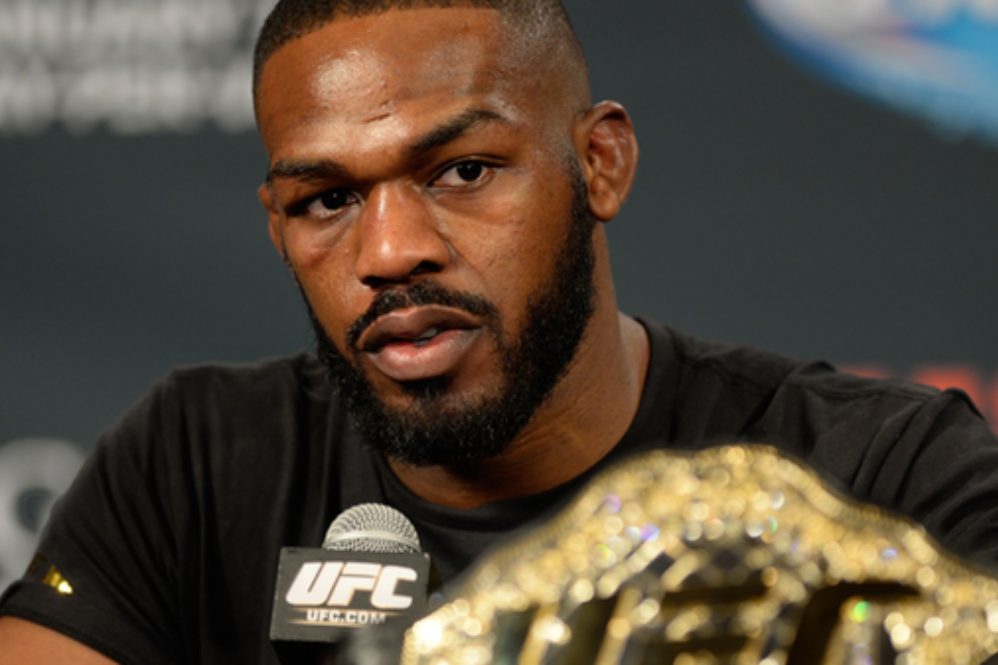 Jon Jones sale del retiro... ¡menos de un mes después de anunciar que ...