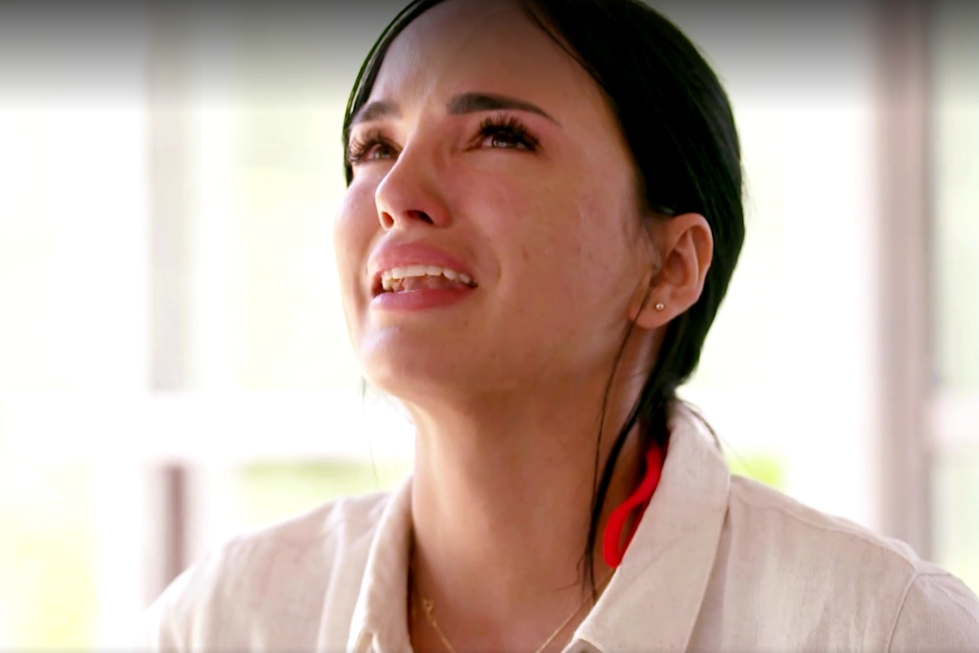 Claudia Bavel rompe a llorar recordando su infancia: "Que tu madre ...