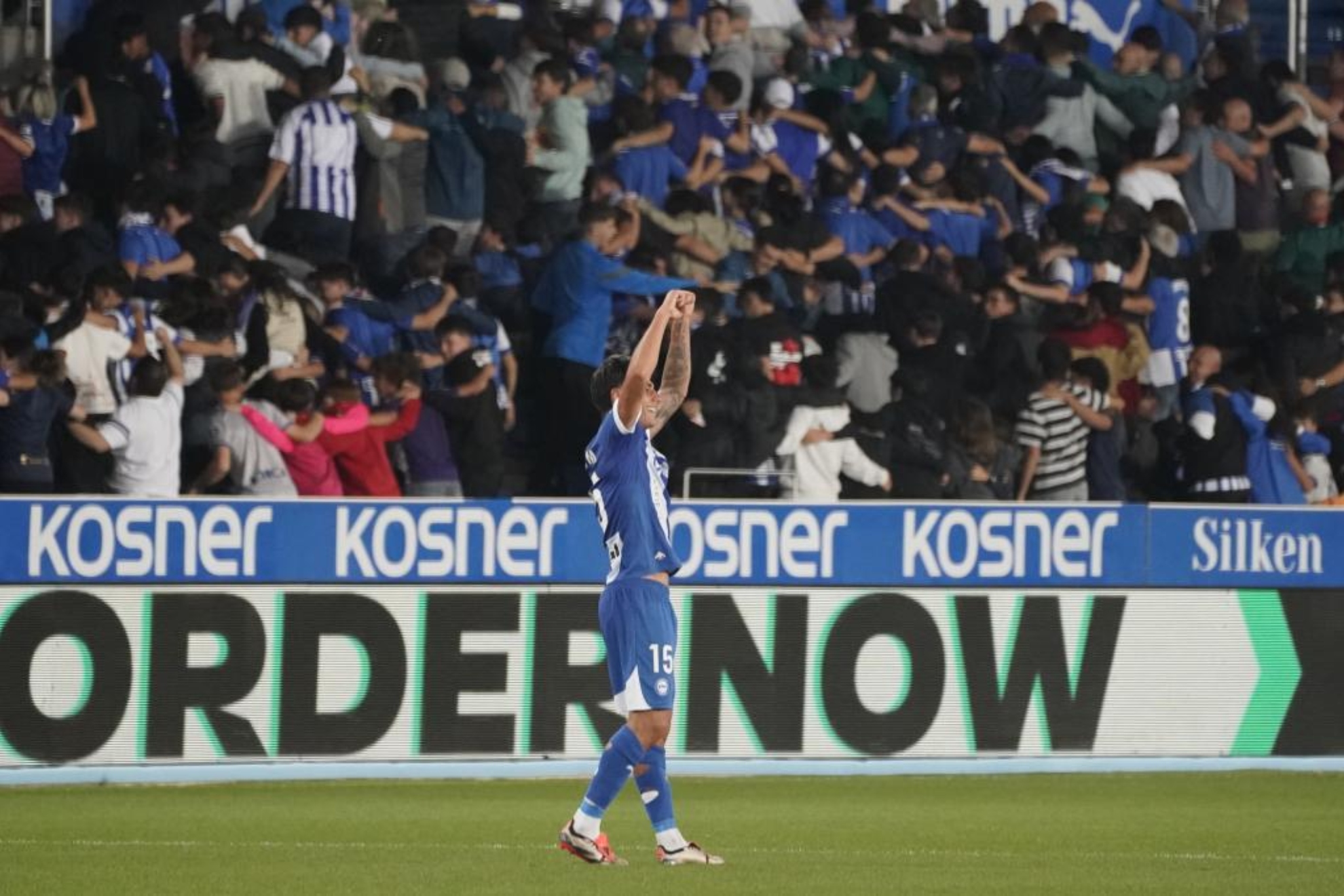 El Getafe vuelve a la carga por Carlos Martín