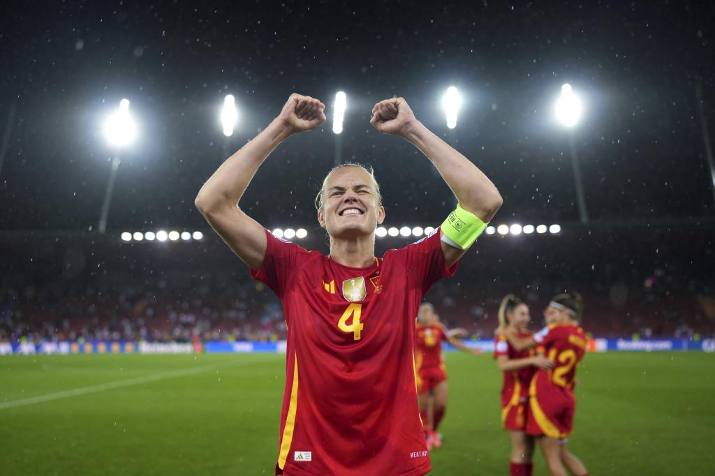 Bokep lilairwan when I say this girl is adorable, witty,