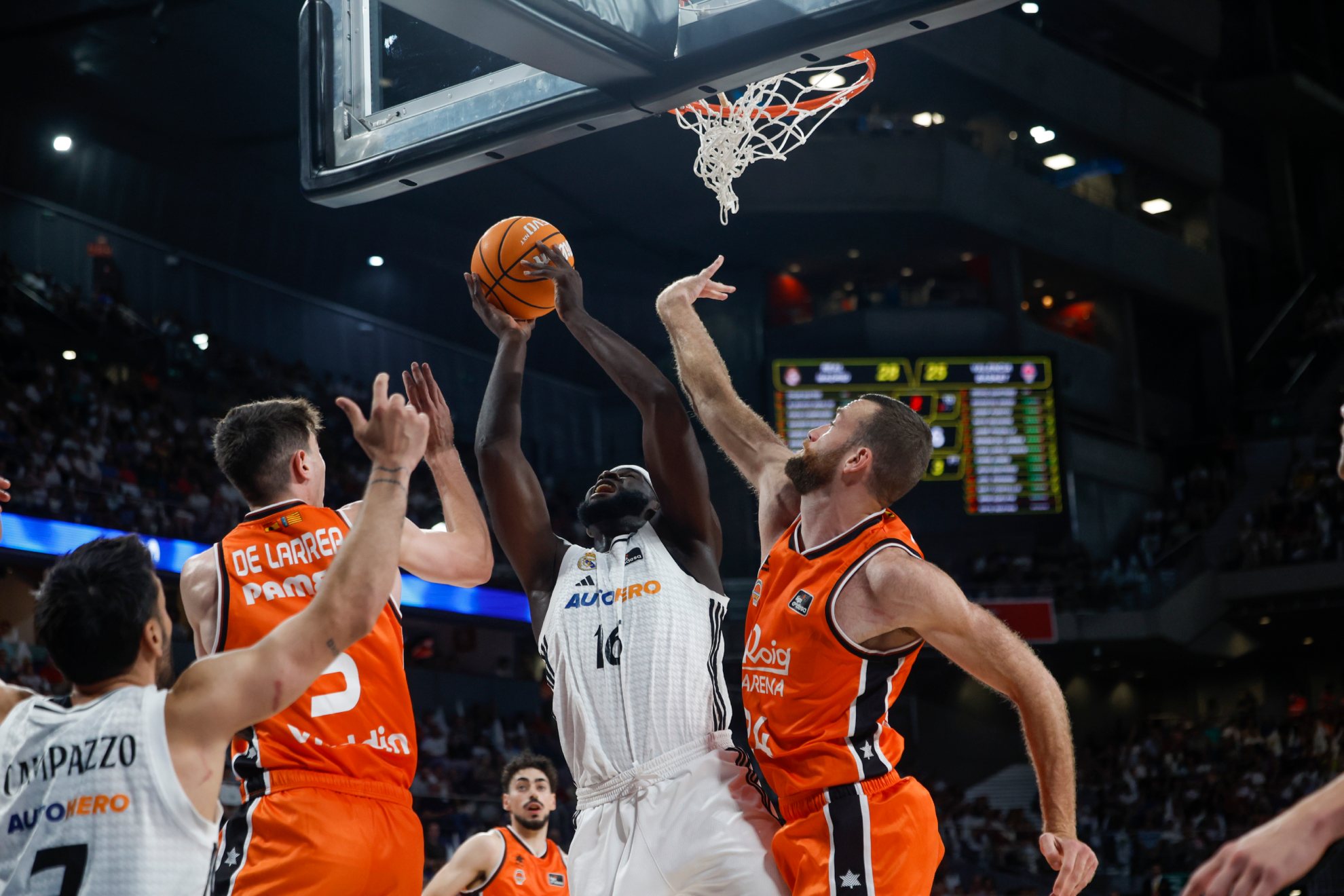 La ACB se emitirá en DAZN y tendrá un partido en abierto por primera ...