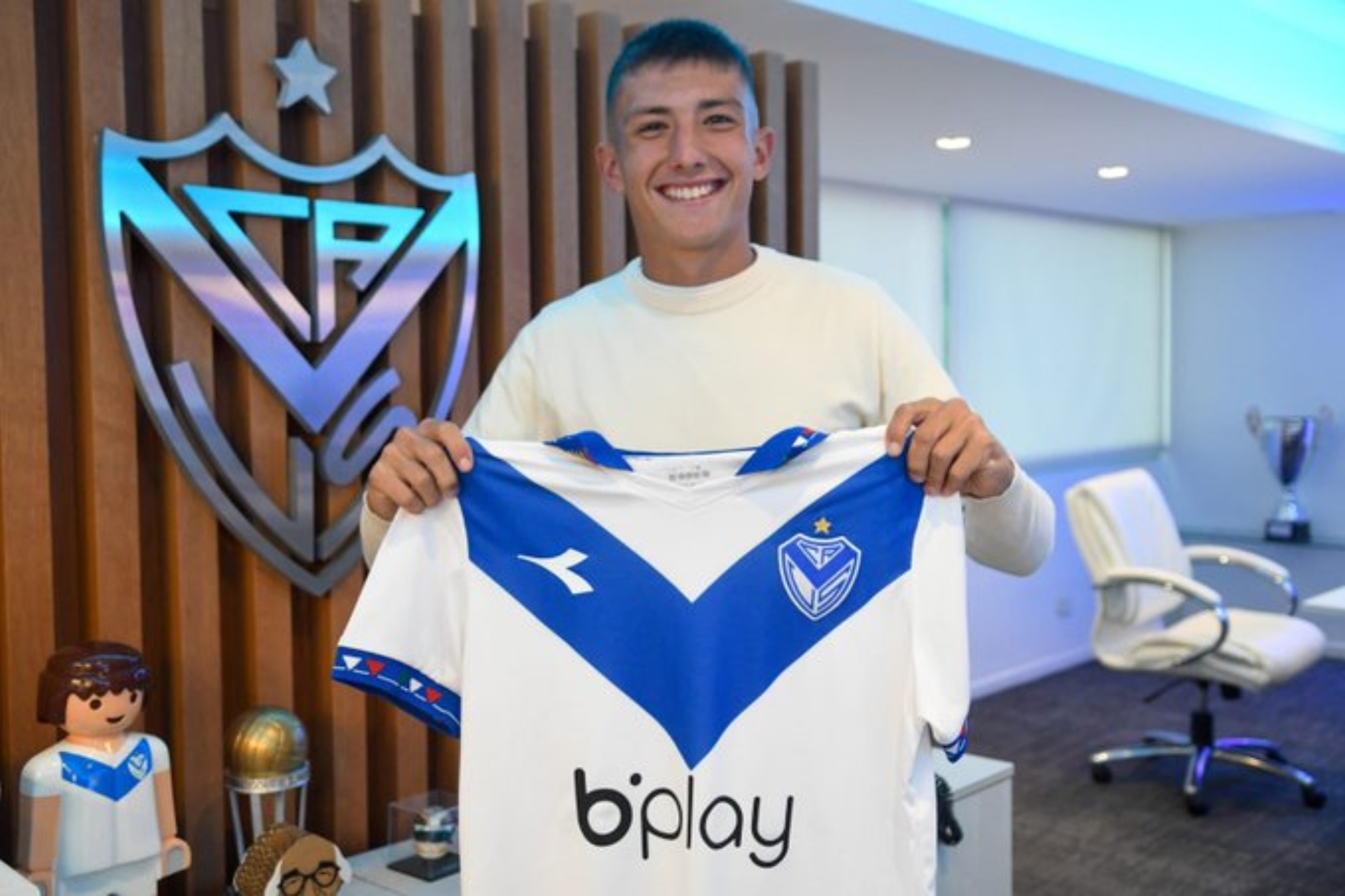 El Villarreal negocia el fichaje del extremo argentino Thiago Fernández