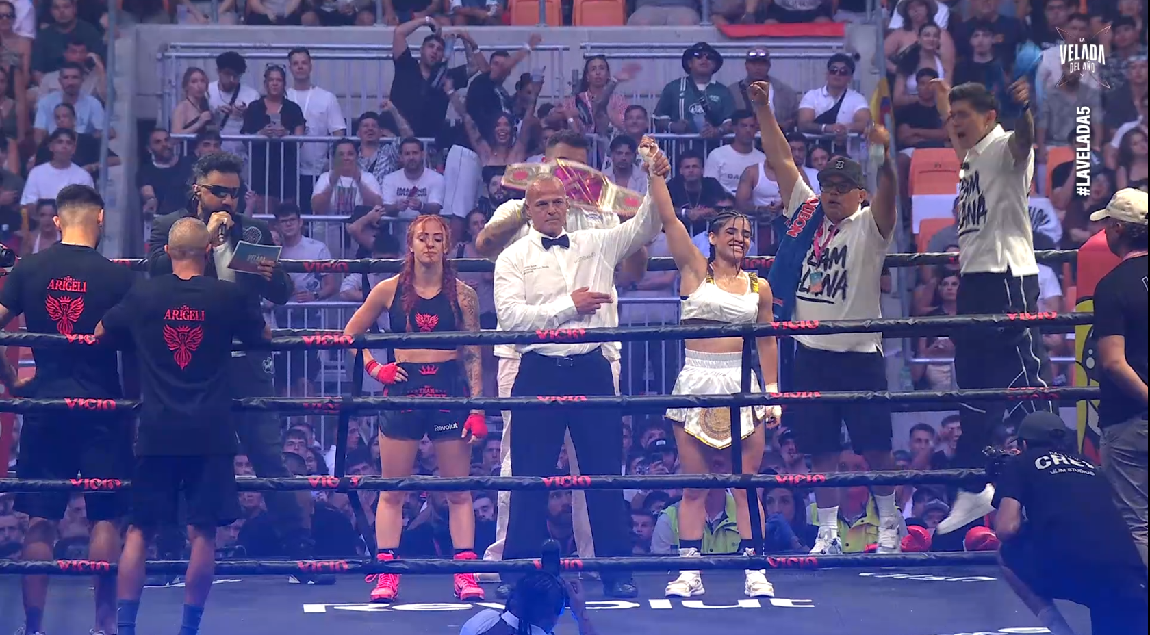 Alana vence a Ari Geli en uno de los mejores combates femeninos de la ...