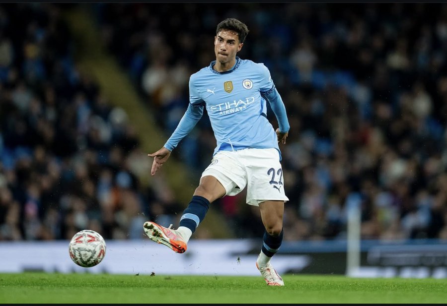 Vitor Reis será el primero en llegar desde el City